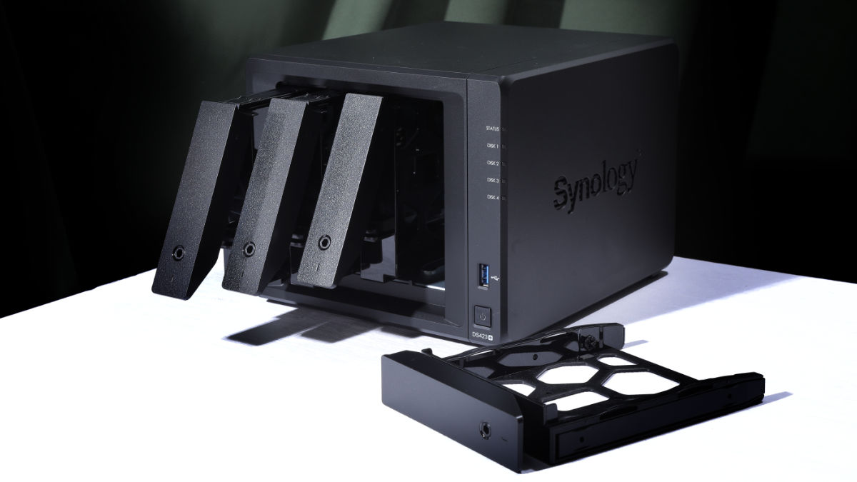 Synology DS423+ 實測！配雙 NVMe SSD、升級更彈性！ - PCM
