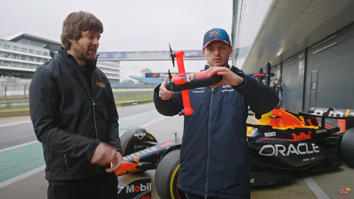 地上最速 FPV 無人機 極速 350km/h 追住影 F1 賽車 - PCM