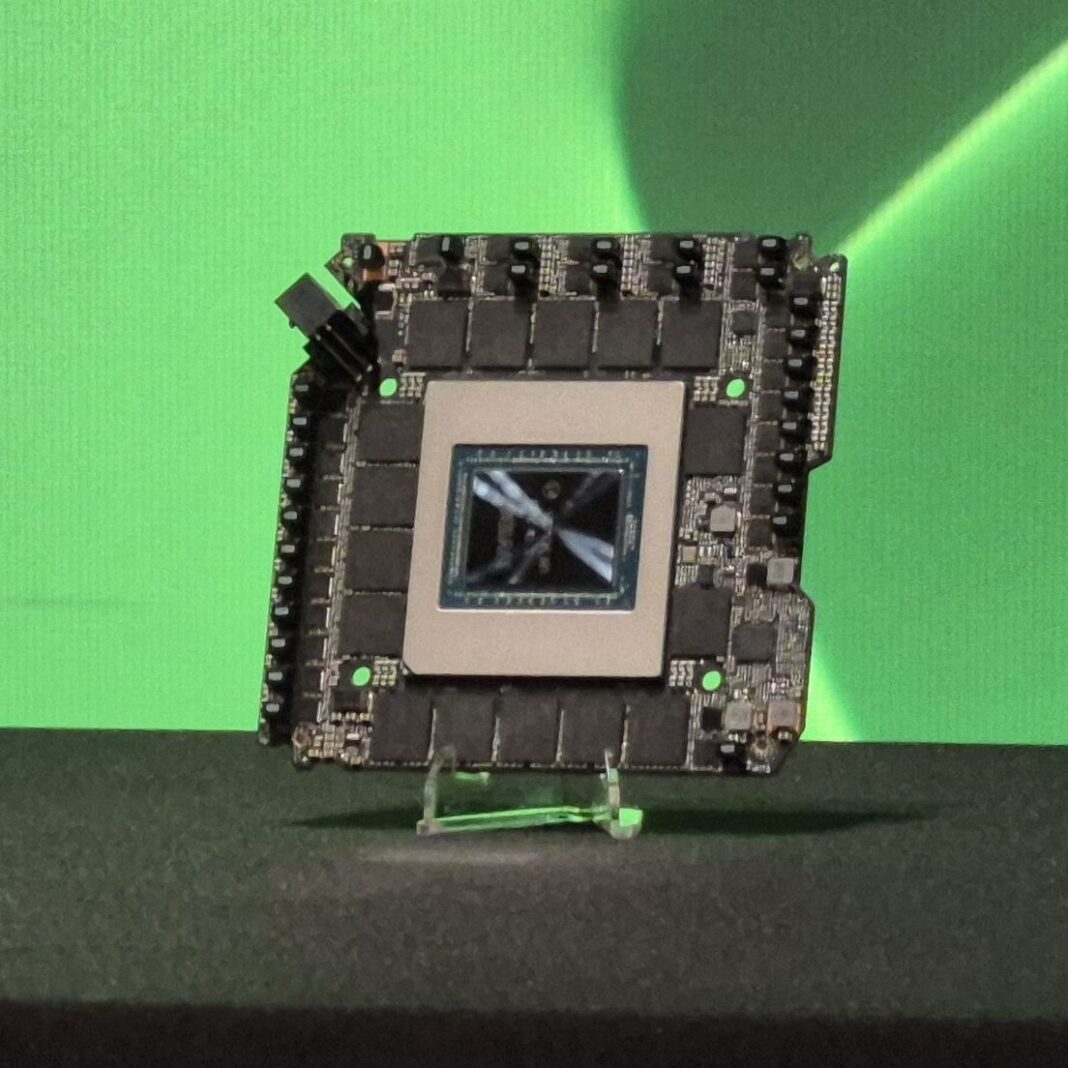 當真做到 DLSS 4 四倍升頻？ GeForce RTX 5090 D 效能解禁 - PCM