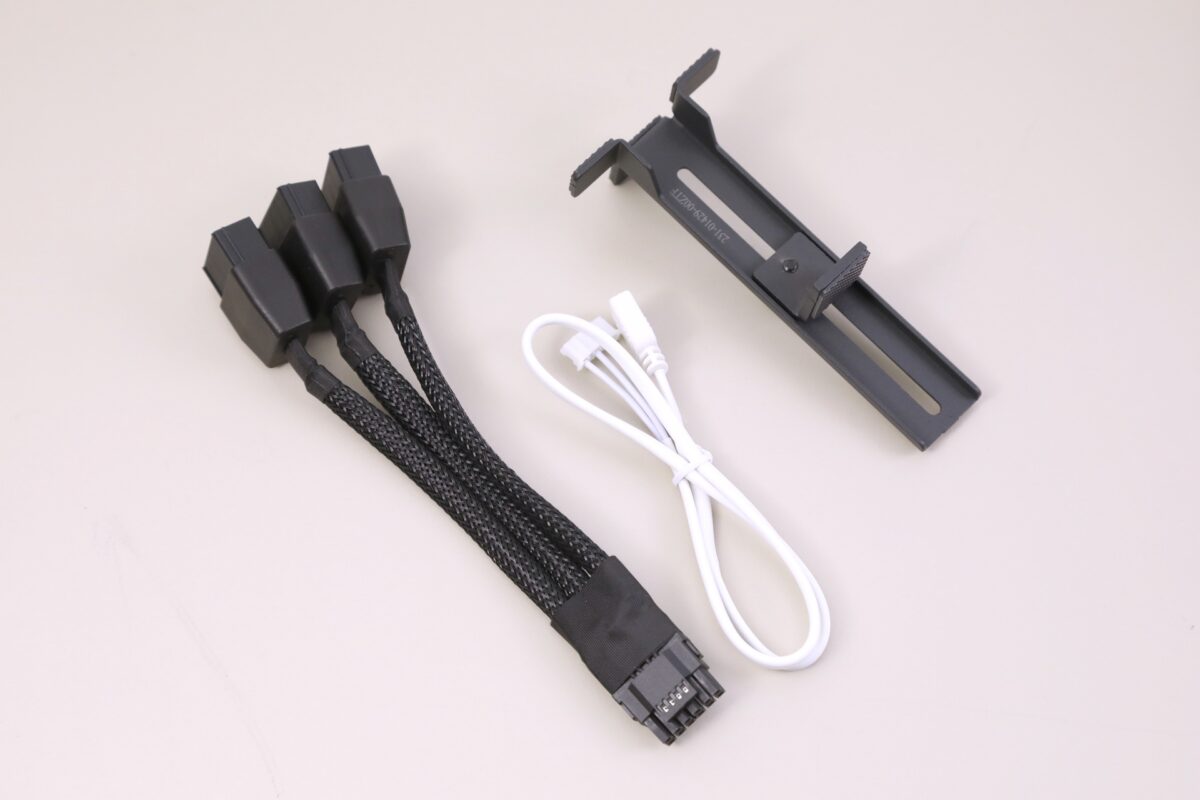 無限之鏡製 ZOTAC GAMING GeForce RTX 5070 Ti AMP Extreme INFINITY - PCM