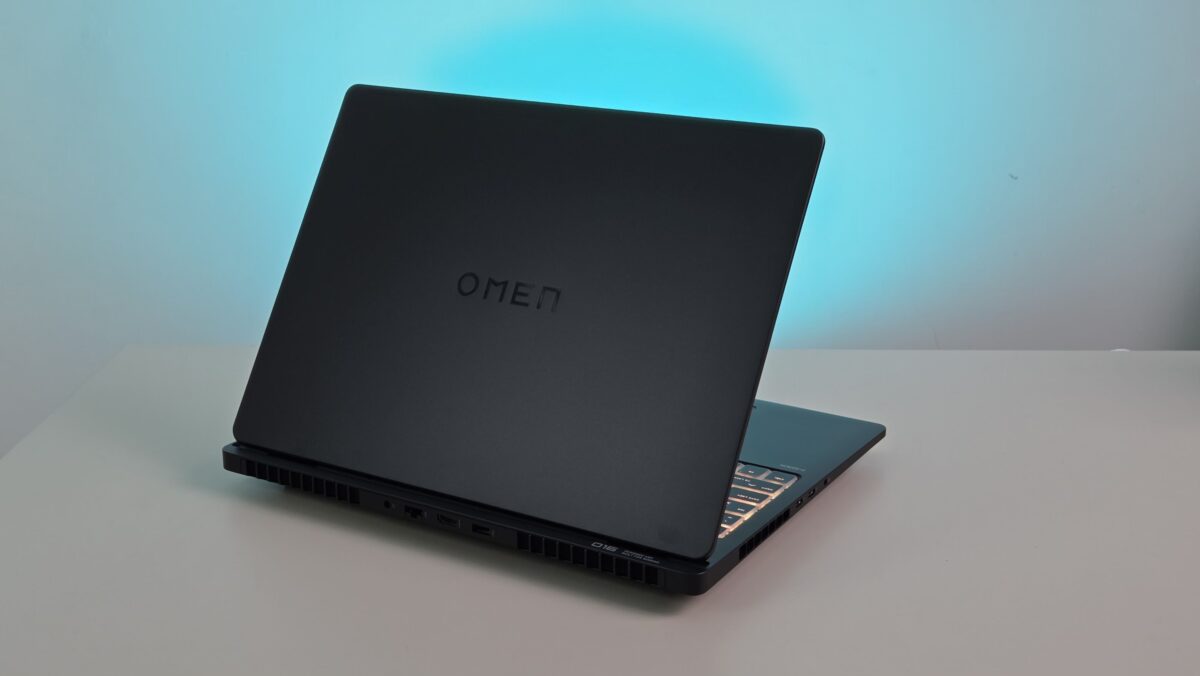 RTX 5090 Unleashed！HP Omen Max 16 開箱 - PCM