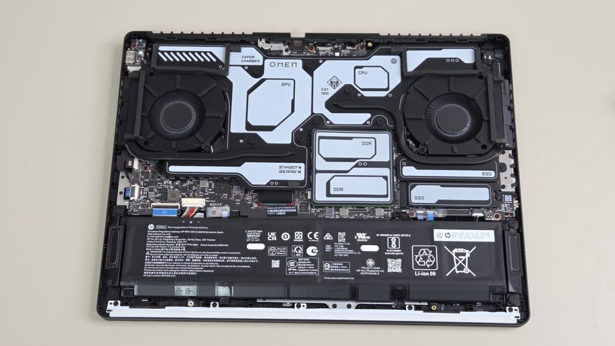 RTX 5090 Unleashed！HP Omen Max 16 開箱 - PCM