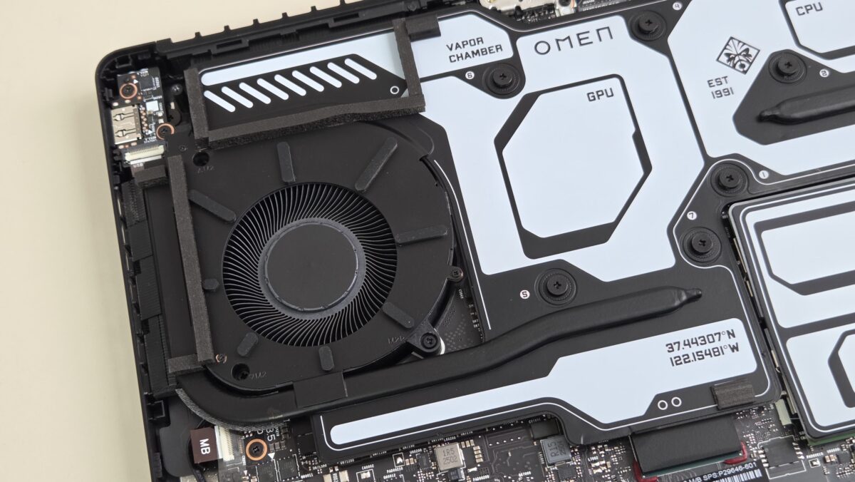 RTX 5090 Unleashed！HP Omen Max 16 開箱 - PCM