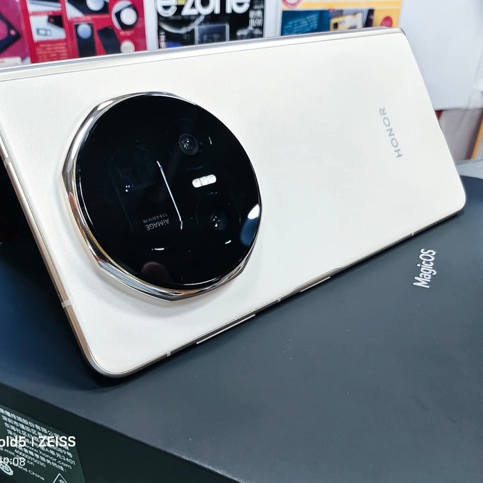 【場料】HONOR Magic V5 水貨搶先到港 最平 $11,680 有交易！ - PCM