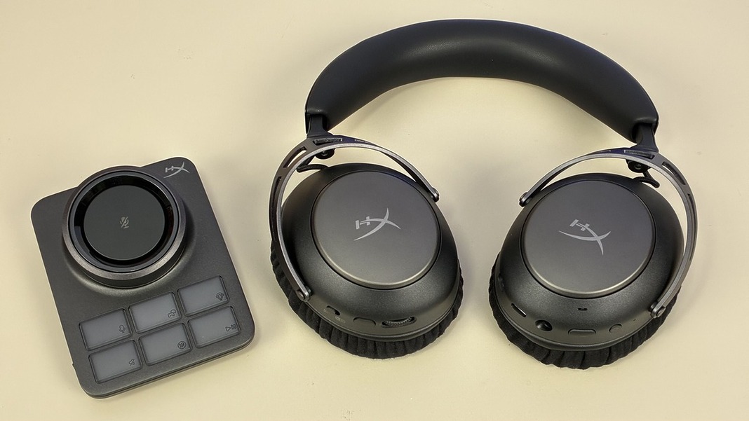 多功能基座配屬 HyperX Cloud Alpha 2 Wireless 開箱 - PCM